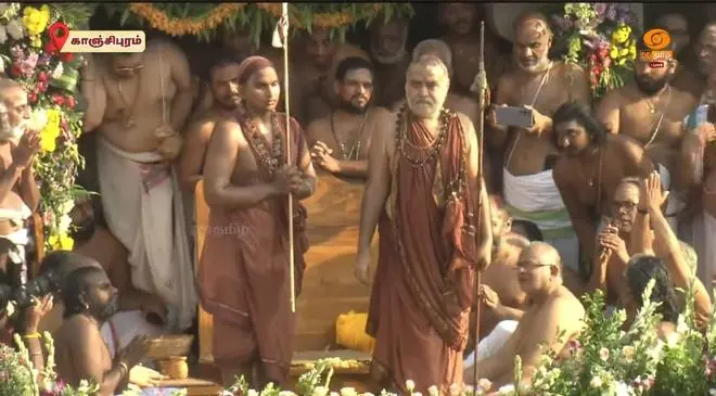 Sri Satya Chandrashekarendra Saraswathi anointed as 71st Shankaracharya of Kanchi Kamakoti ...